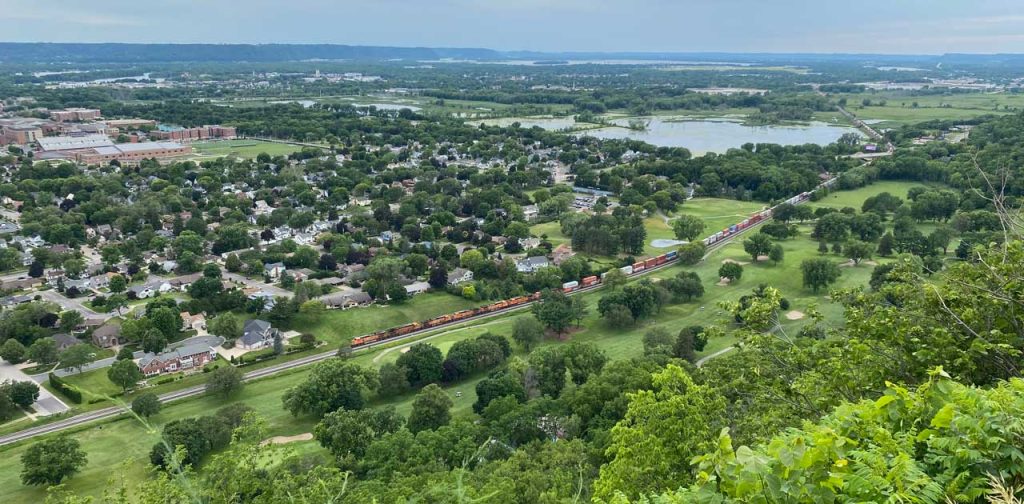 Exploring Grandad Bluff: A Historic Landmark in La Crosse, WI - WiscoLens